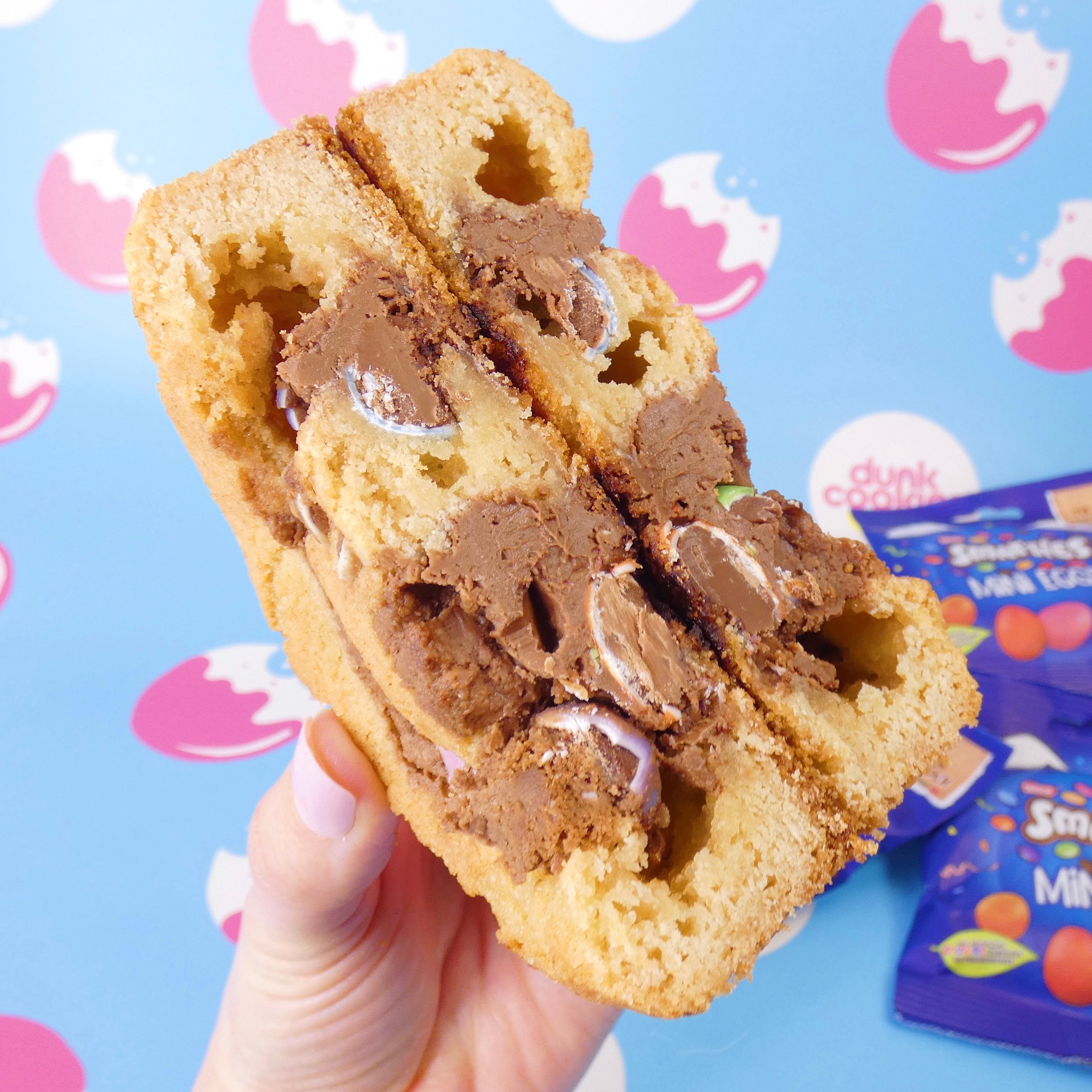 Smarties Mini Egg Milk Chocolate Swirl Cookie – Dunk Cookies